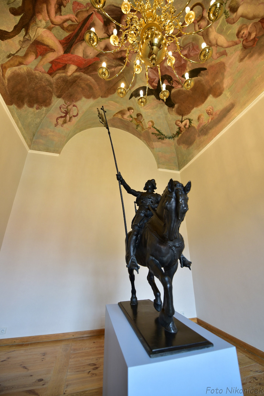 Troju dobili Hrdinové, géniové, symboly a múzy aneb známé i neznámé ...