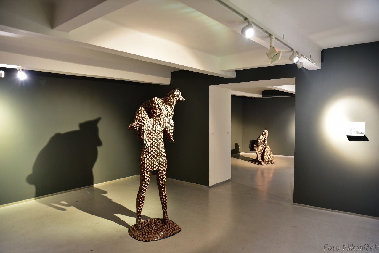 Michal Gabriel: Tváří v tvar aneb jak dostat monumentální sochy do ...